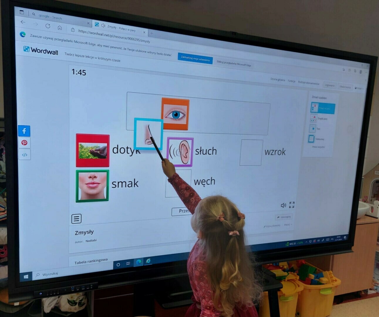 Nowa tablica interaktywna i platforma wordwall - Przedszkole Bajkowy Świat